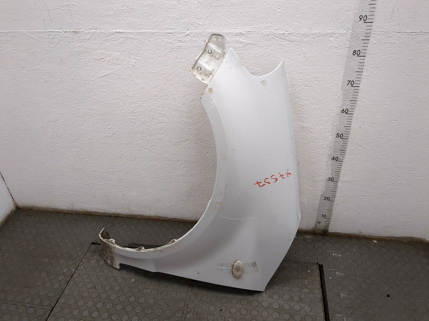 Крыло левое переднее Suzuki SX4 Б/У