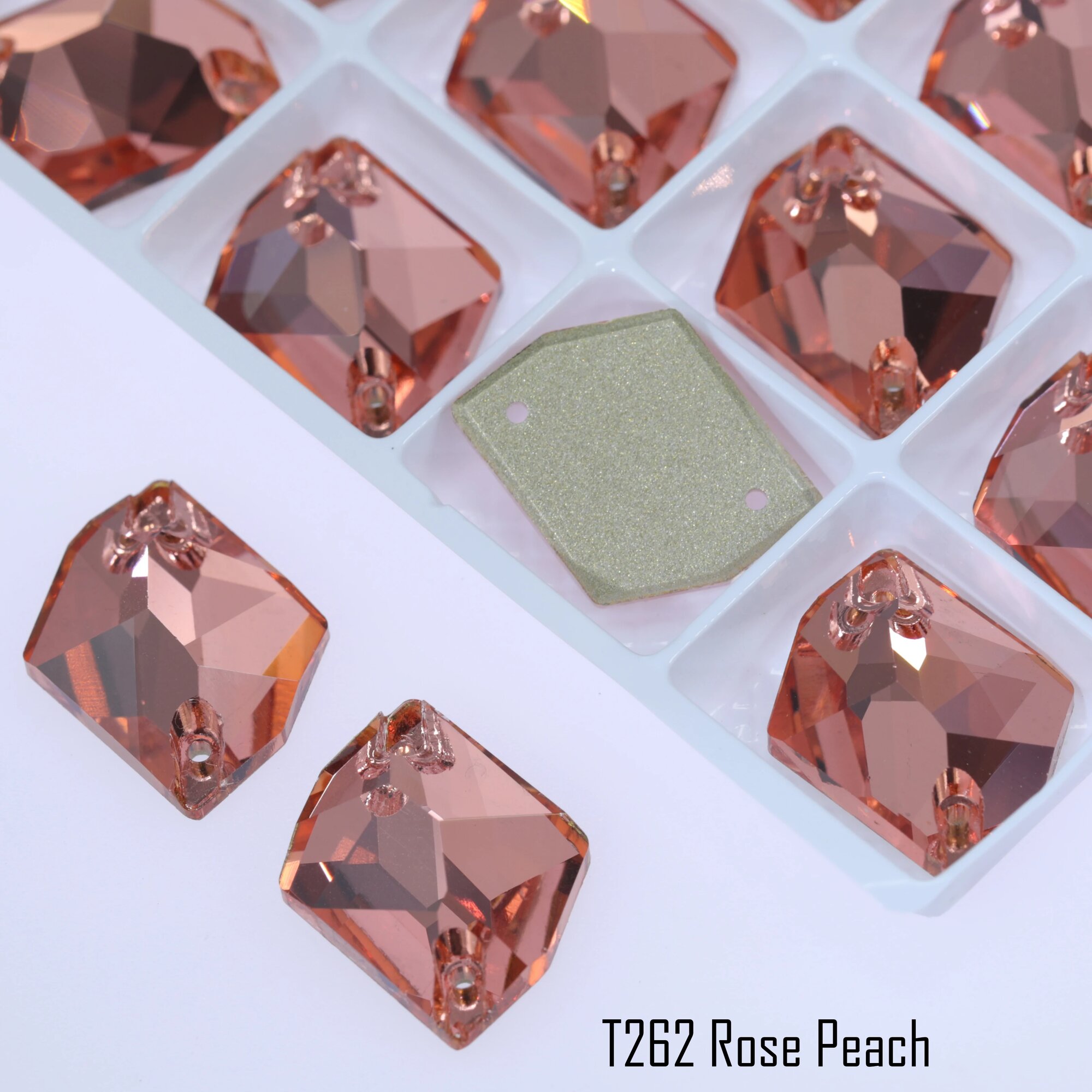 Стеклянные стразы Cosmic Sew-on Stone 24Pcs 13mm17mm, T262 Rose Peach