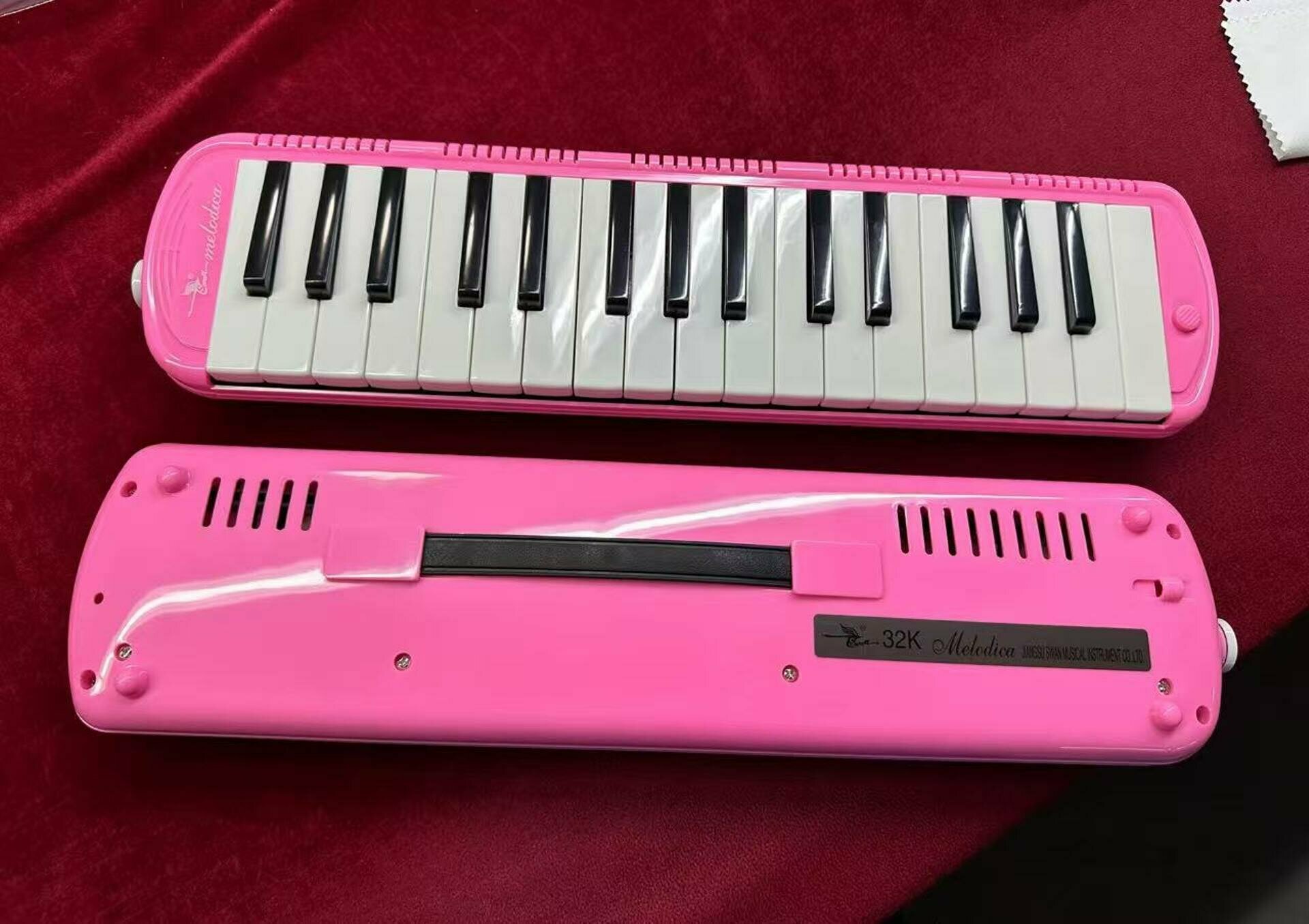 SW32J-1 Мелодика 32 клавиши, Фа малой октавы — До третьей октавыSwan