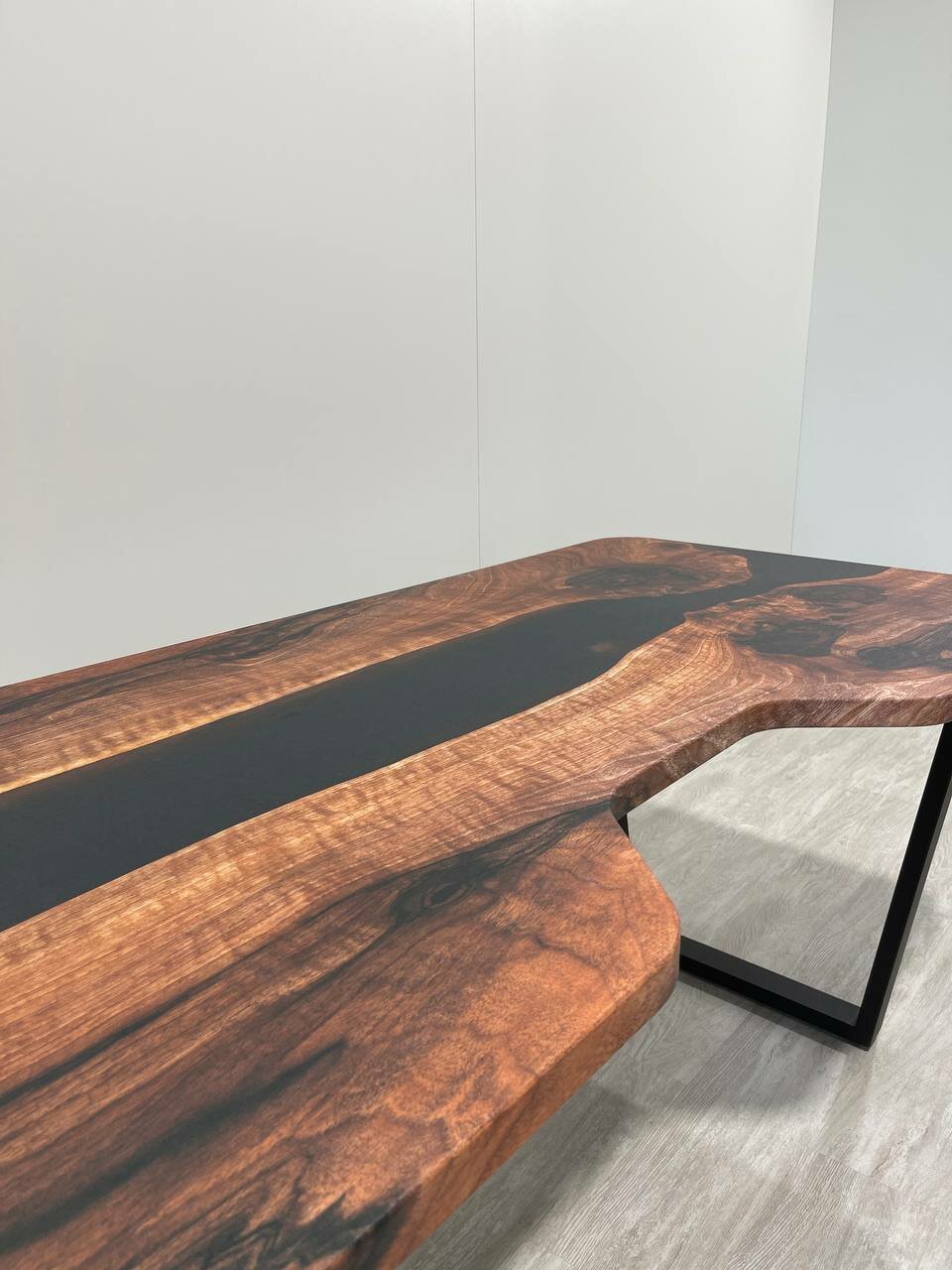 Стол письменный компьютерный с вырезом THETABLE•RU 180х80 см 3.1/2.1