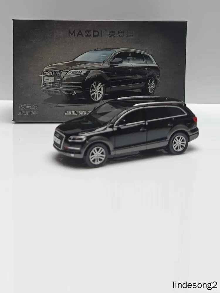 Эксклюзивная модель Masdi Audi Q7 FSI Quattro 2008, масштаб 1:64, черный цвет
