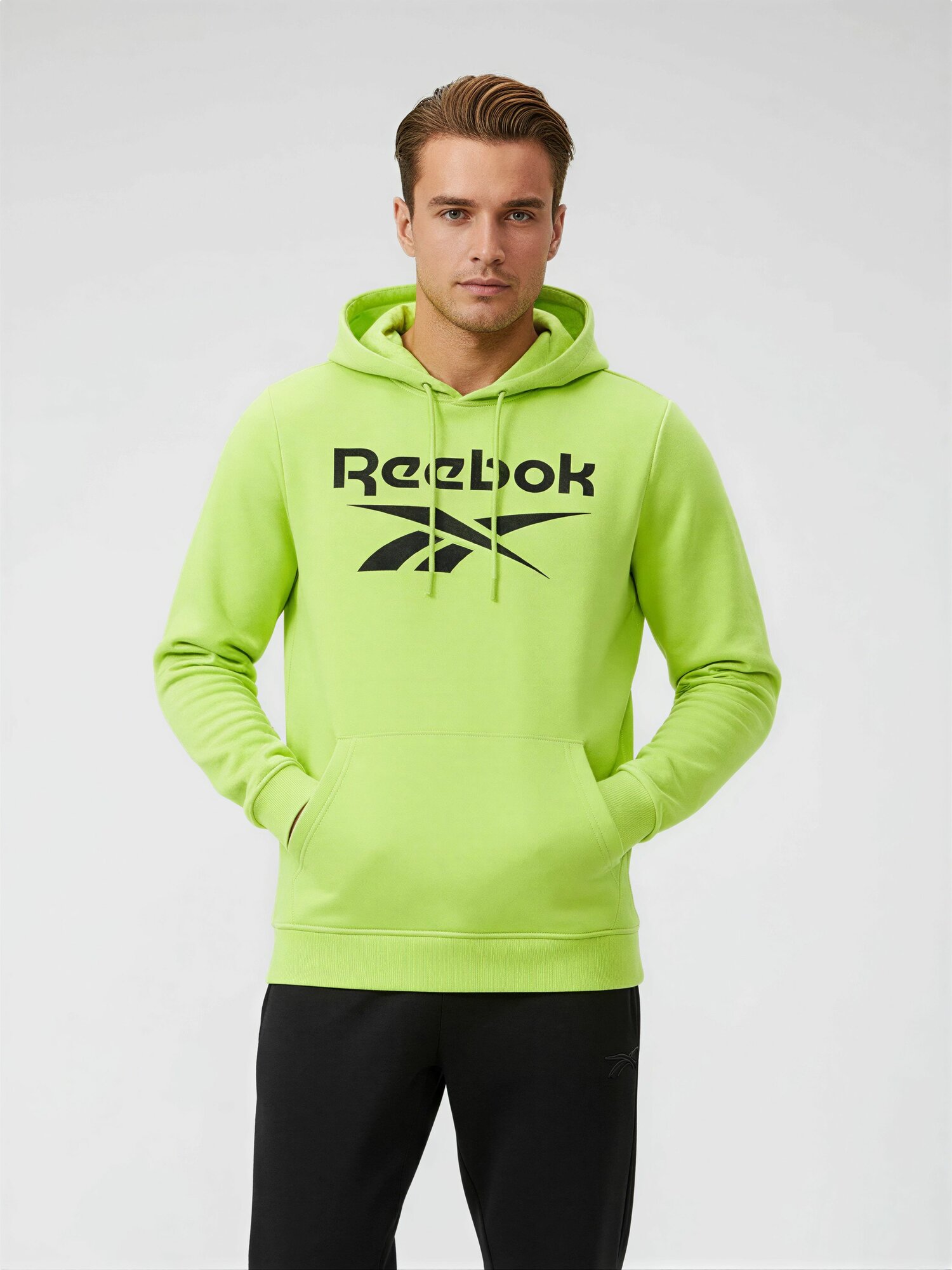 Толстовка спортивная