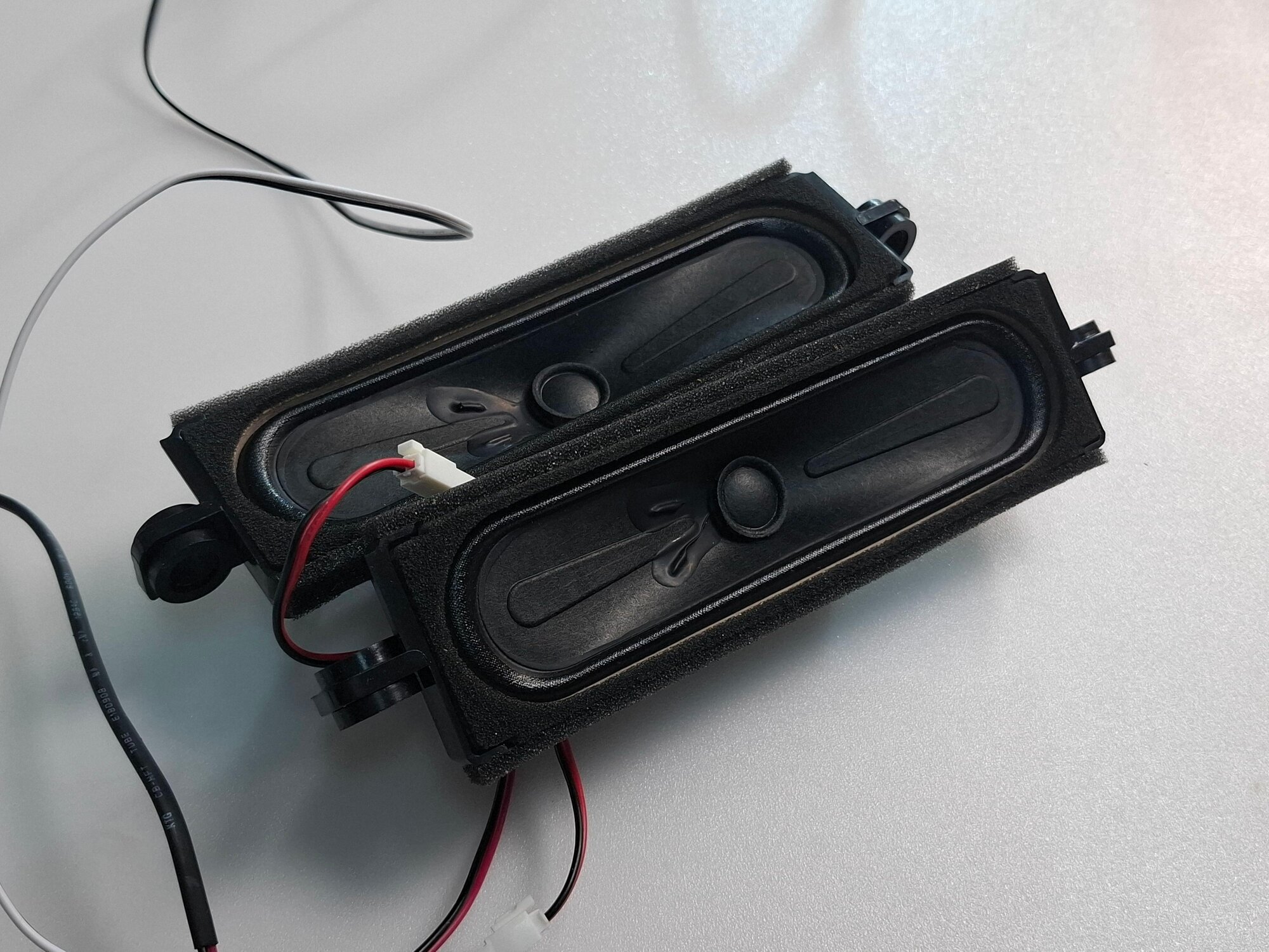 Динамик комплект 2 шт, для телевизора Hartens HTS-43FHD11G-HC24 P: ST4251B05-2 ver2.5