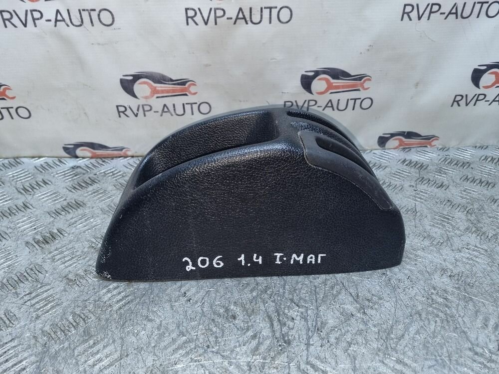 Консоль между сидений Peugeot 206 1998—2012