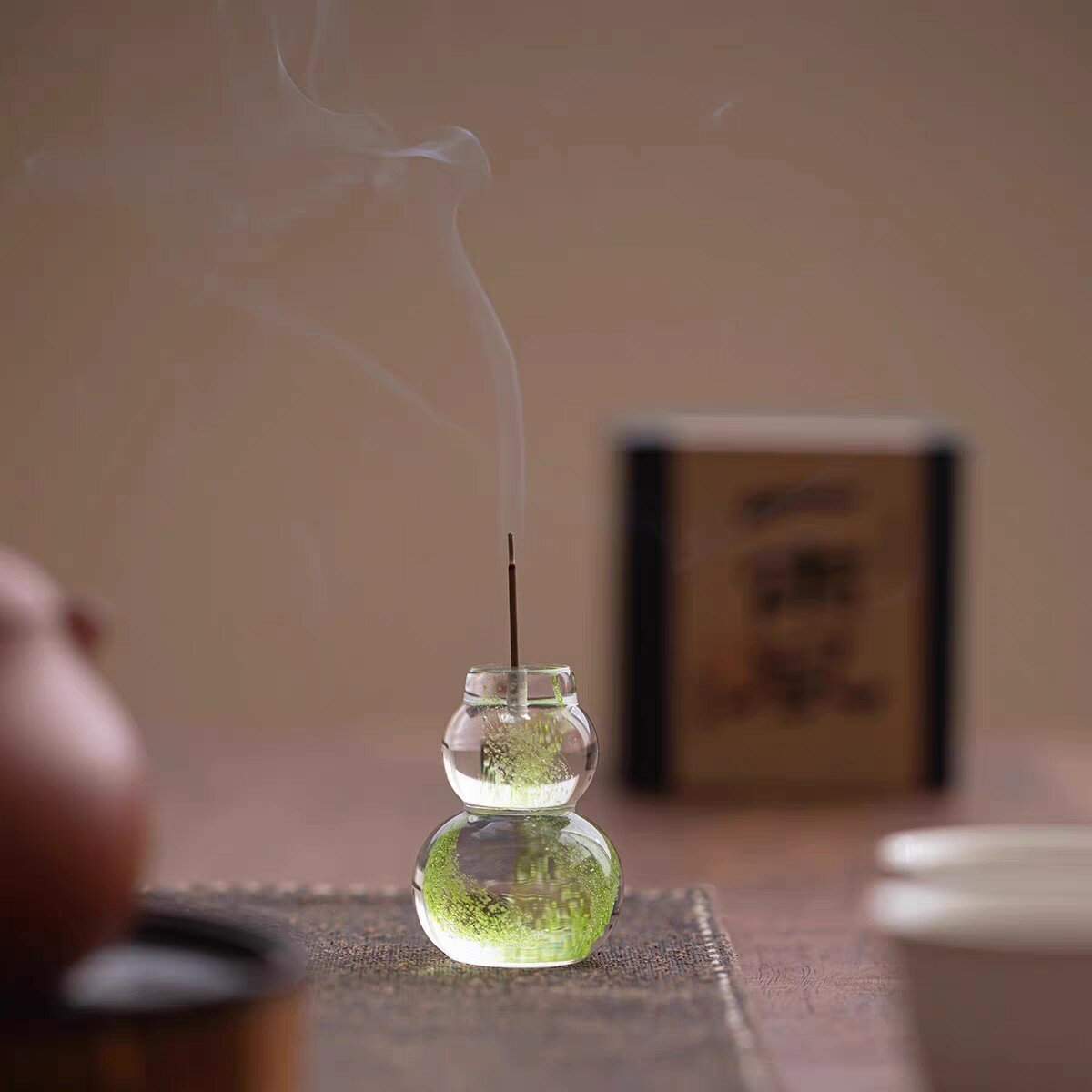 Интернет-хит Усиньцзи: эстетичный креативный чайный декоративный элемент из хрустального стекла в форме тыквы с крышкой, подставкой для чайного столика и держателем для благовоний.