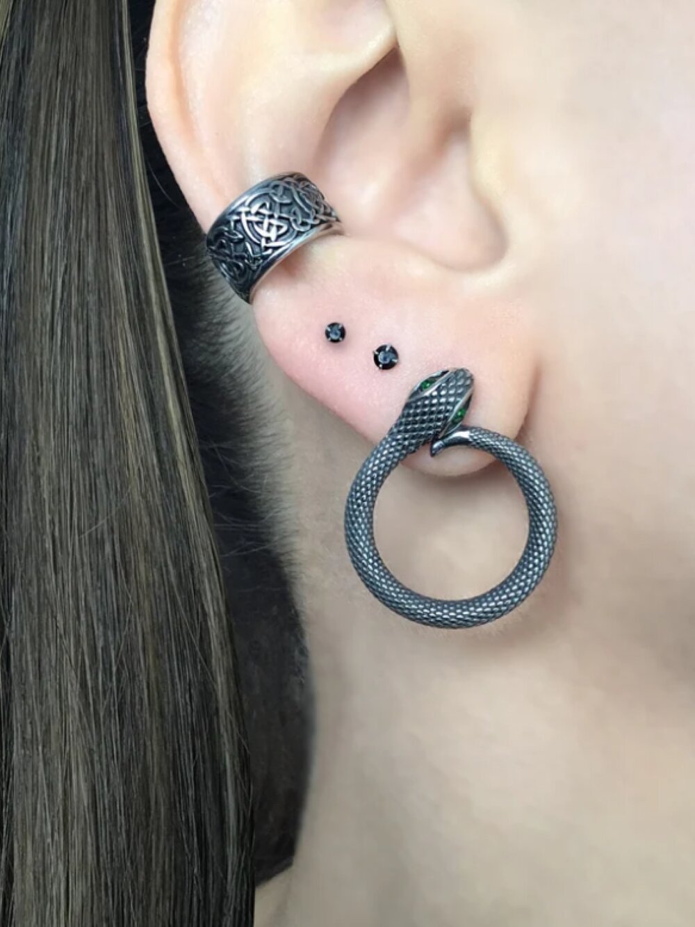 Серьги пусеты, искусственный камень, фианит