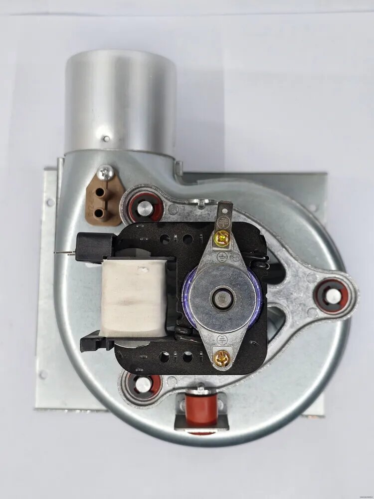 Вентилятор левый 35W для котла Нева люкс (Nevalux), Хайер (Haier), Кореастар (KOREASTAR), Ферроли (Ferroli )