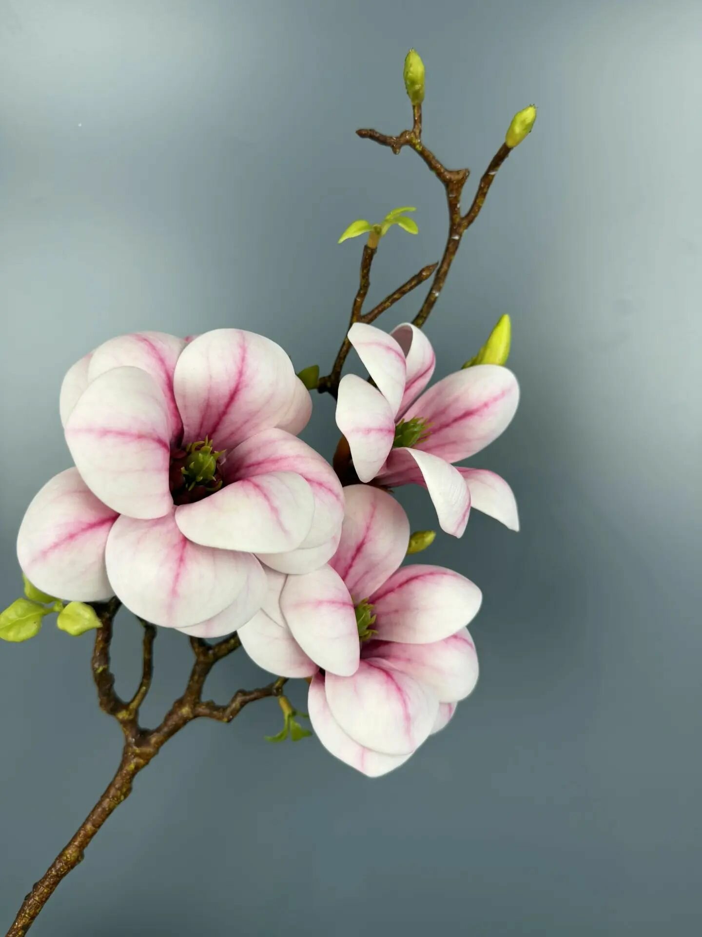 Искусственные цветы для декора Магнолия премиум ветка с почками розовая