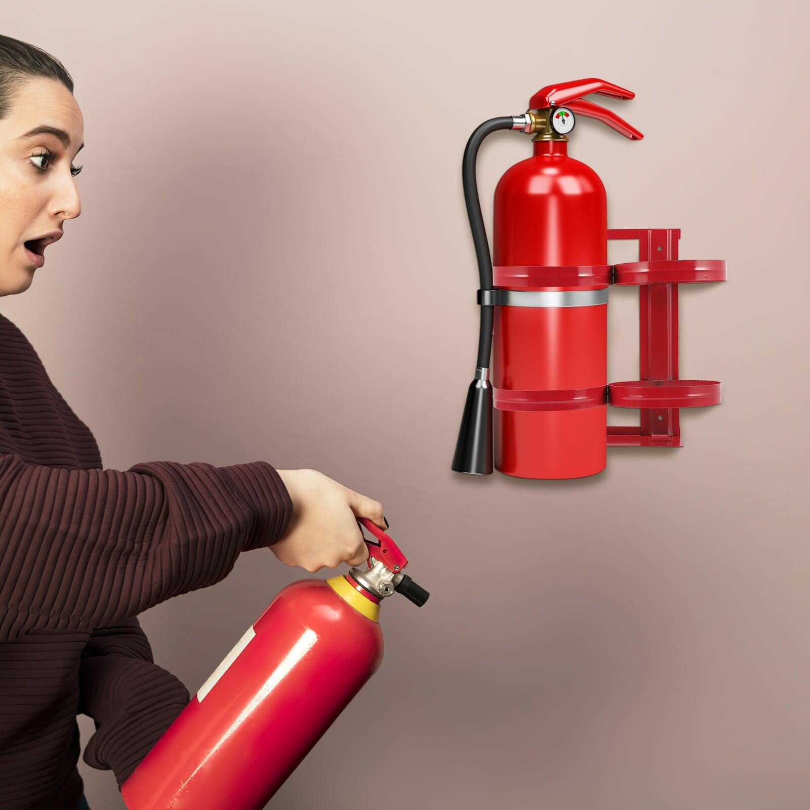 Комплектующие для огнетушителей