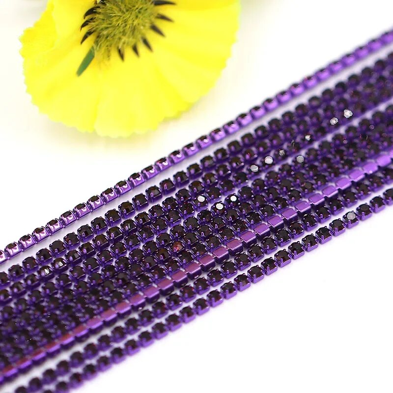 Фиолетовые стразовые цепочки TopStone Amethyst SS6-2mm, 10 ярдов