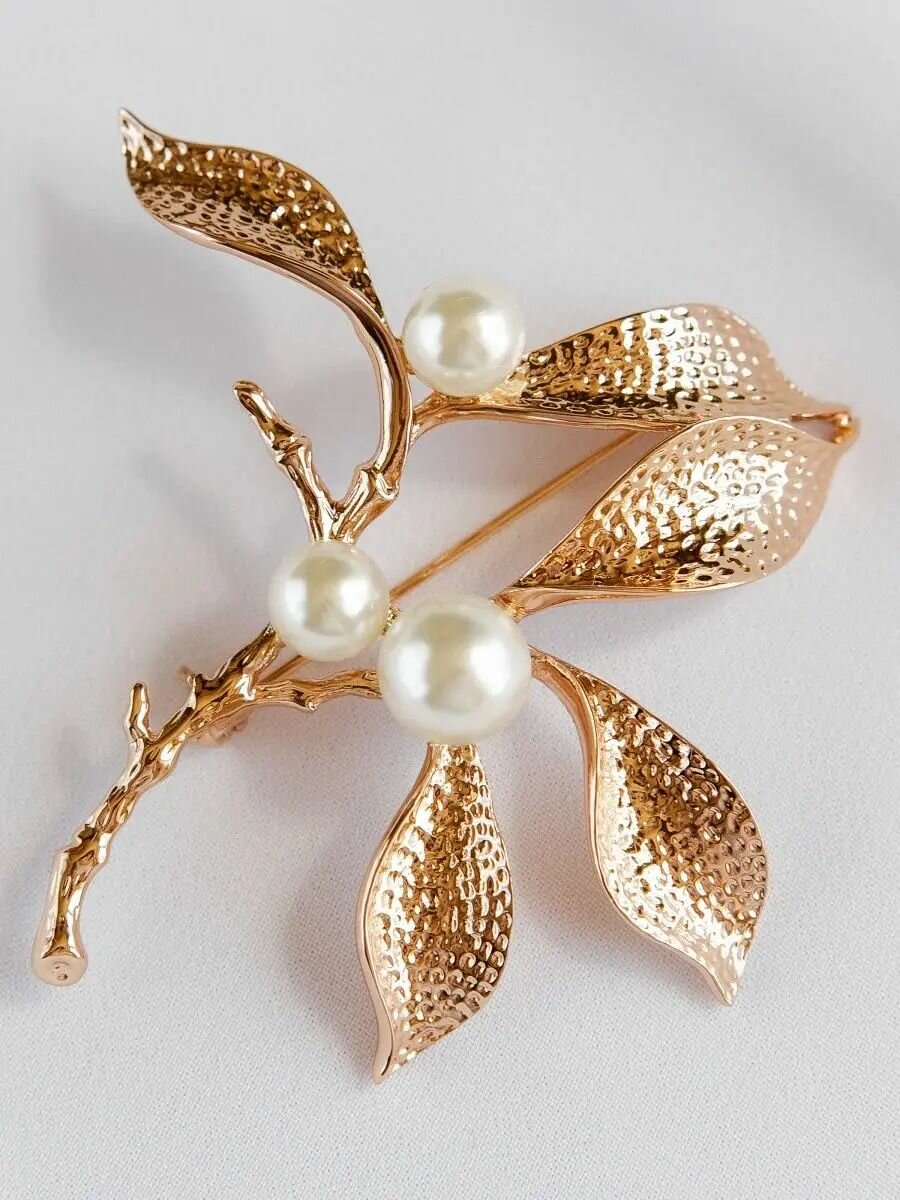 Брошь, жемчуг имитация