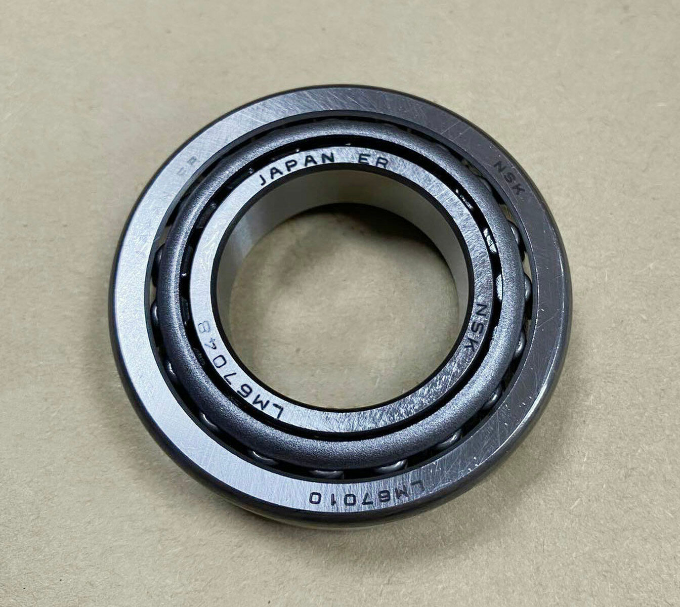 Подшипник ступицы внутренний Galant 89-92 г (NSK)
