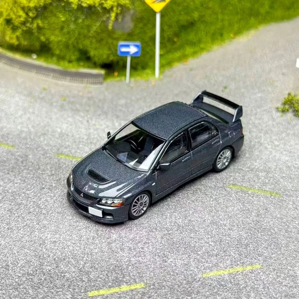 Машинка TLV 1:64 LV-N349b Mitsubishi EVO9 MR 06