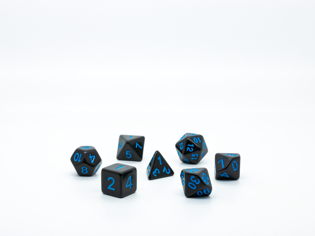 Набор кубиков для D&D (Dungeons and Dragons, ДнД, Pathfinder): Чёрно-синие