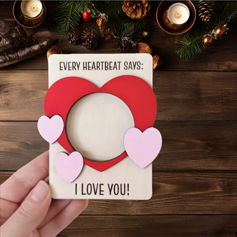 Деревянная фоторамка на День святого Валентина с надписью Every heartbeat says I love you