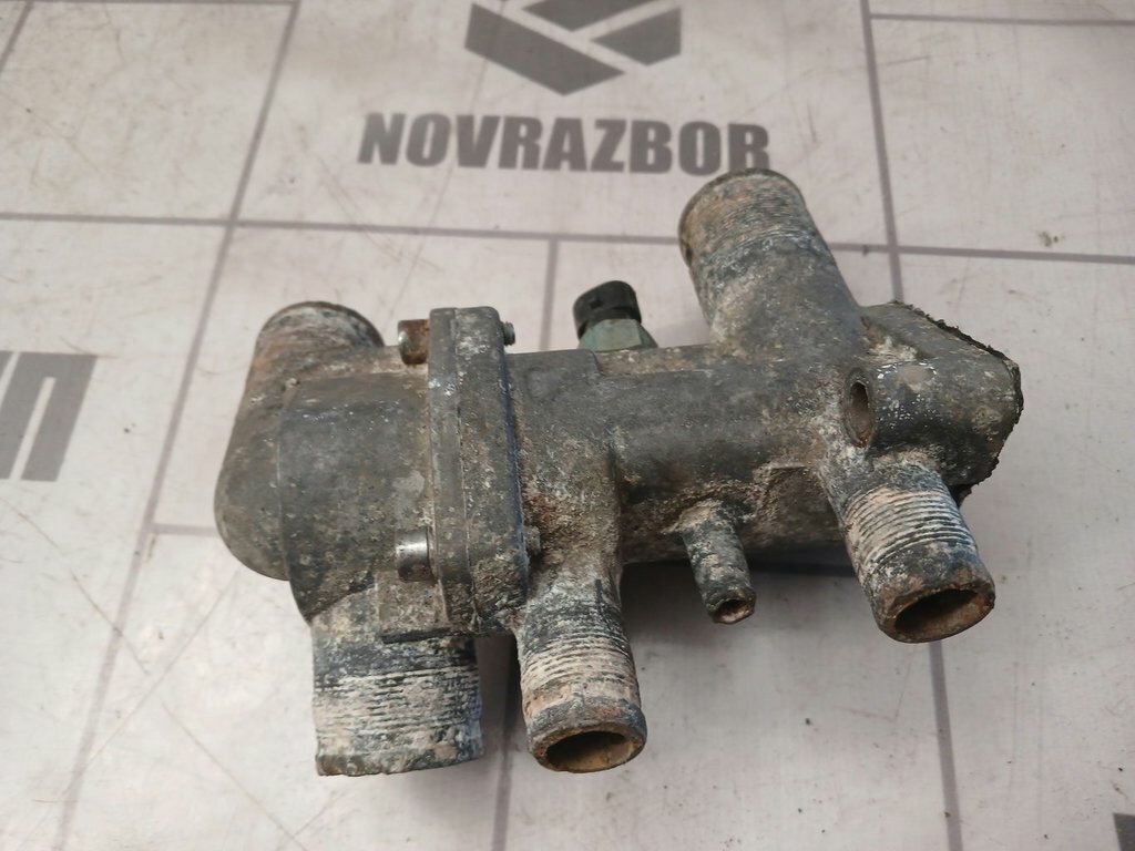 Корпус термостата LADA Priora 2008-2018