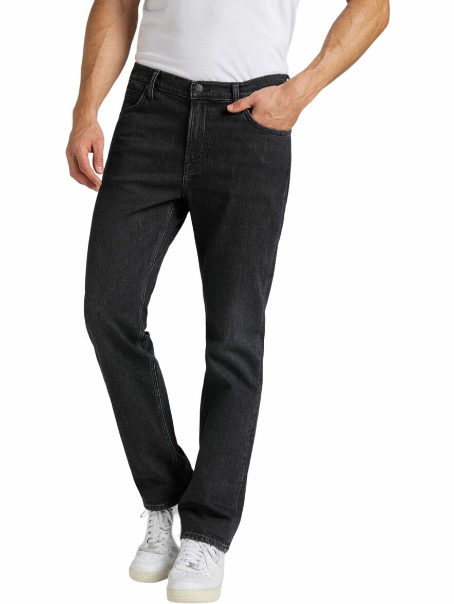 Джинсы зауженные 