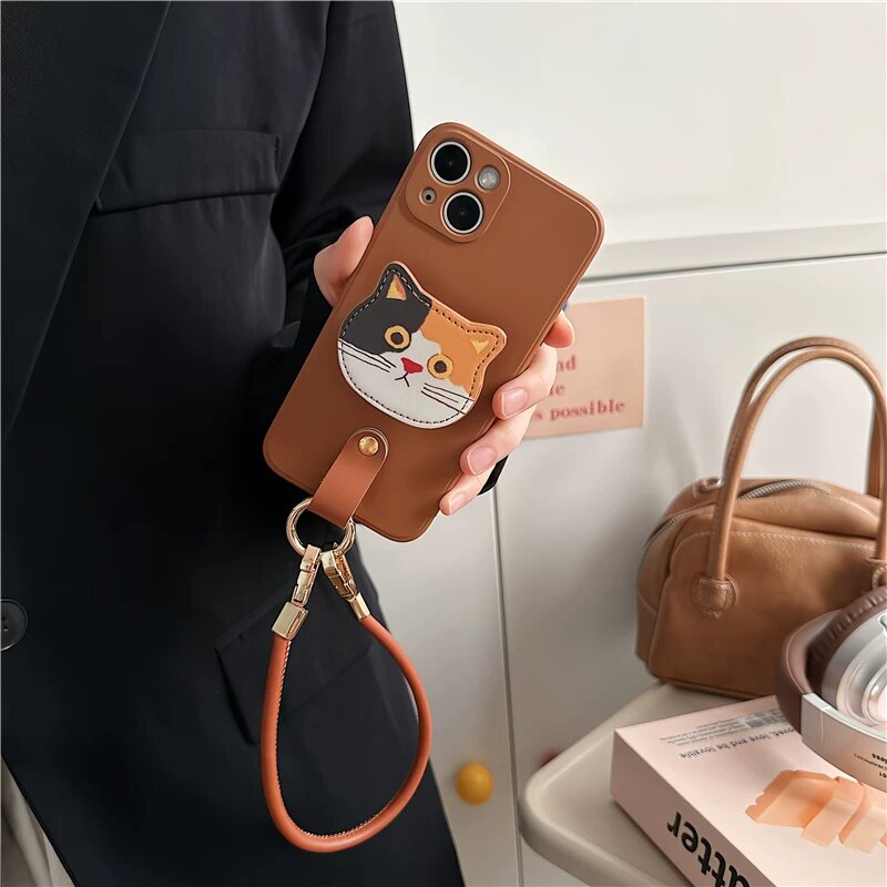 Жидкий коричневый чехол для Xiaomi 10 Youth с трехцветной подставкой-кошкой и кожаным ремешком