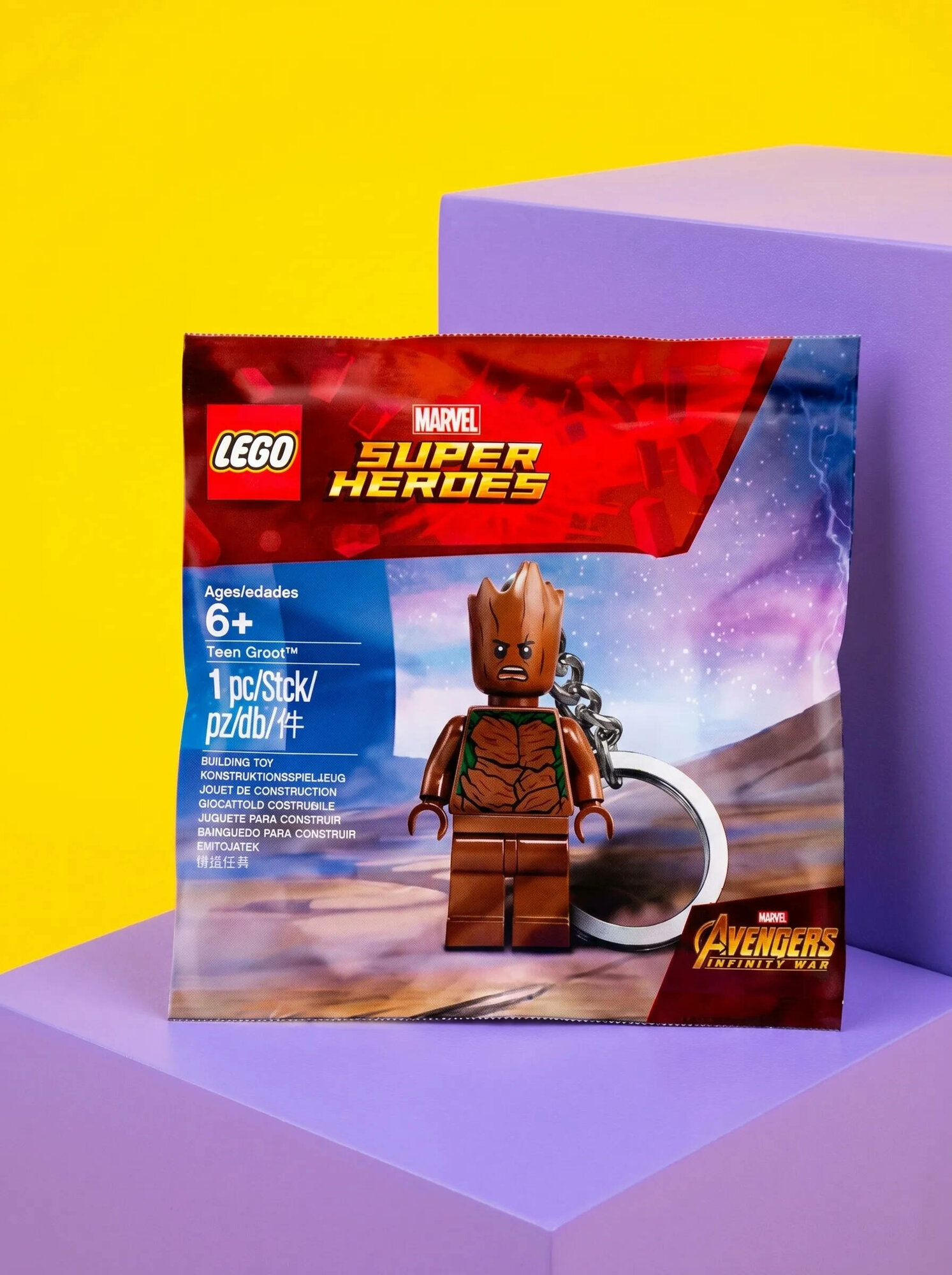 Конструктор LEGO Брелки LEGO 5005244 Брелок LEGO 5005244 «Подросток Грут», 2018 год