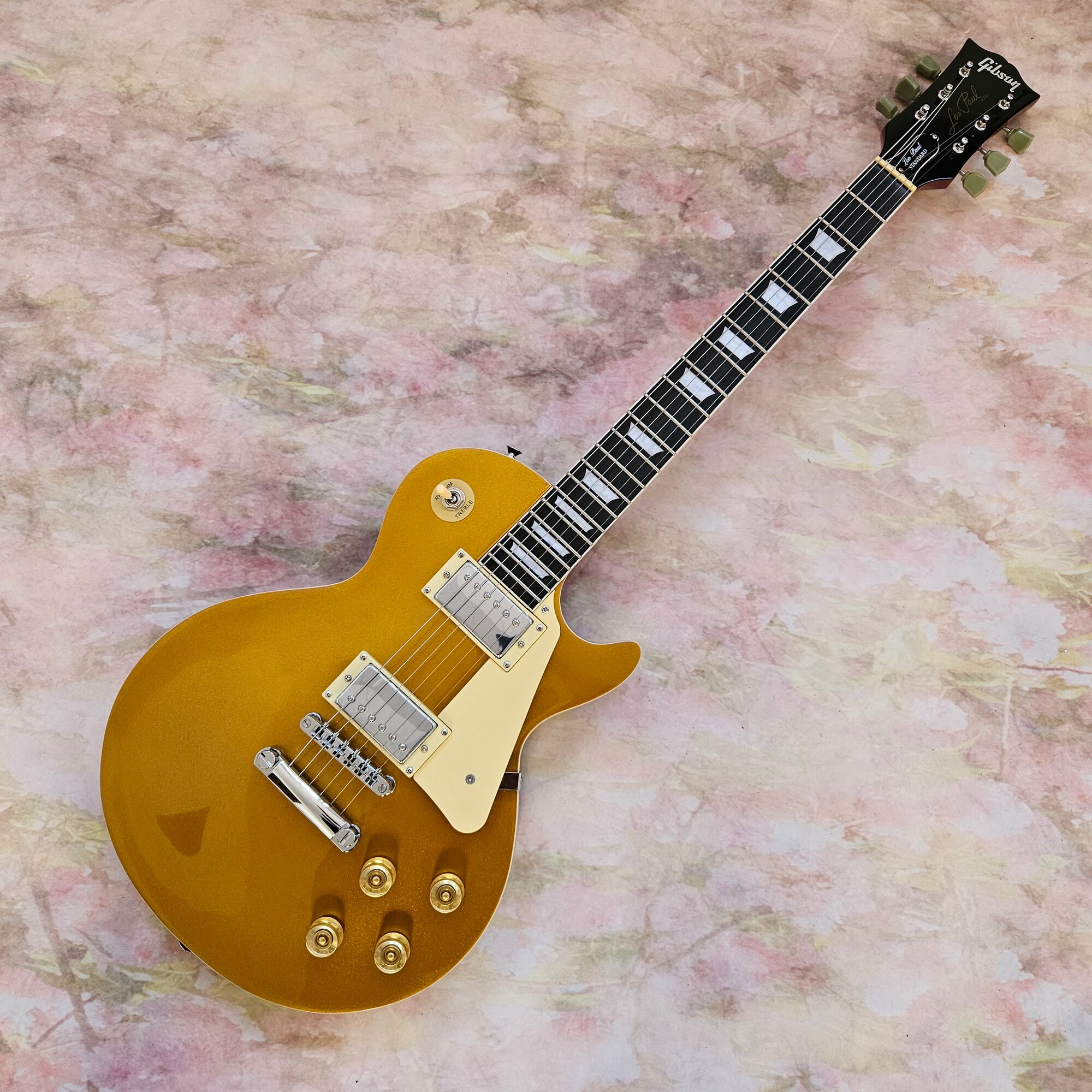 Электрогитара Gibson Les Paul Gold Top, винтажный звук, готовая к игре