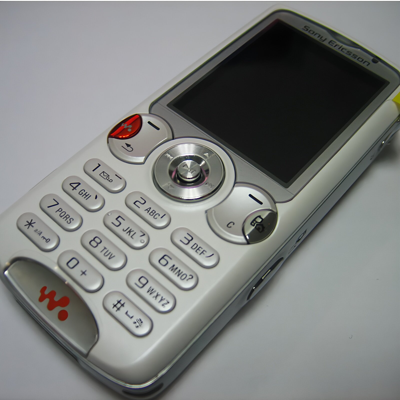 Мобильный телефон Sony Ericsson W810 2G GSM для пожилых людей