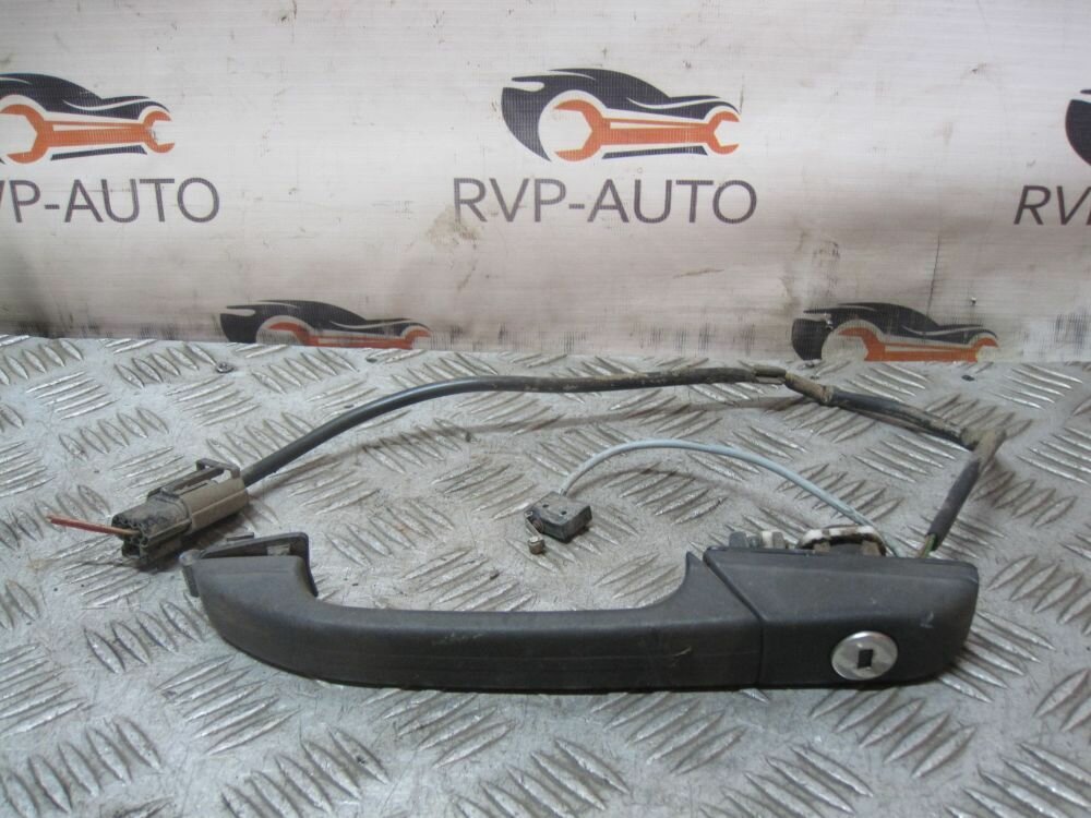 Ручка двери наружная левая Volvo 460 1988-1997