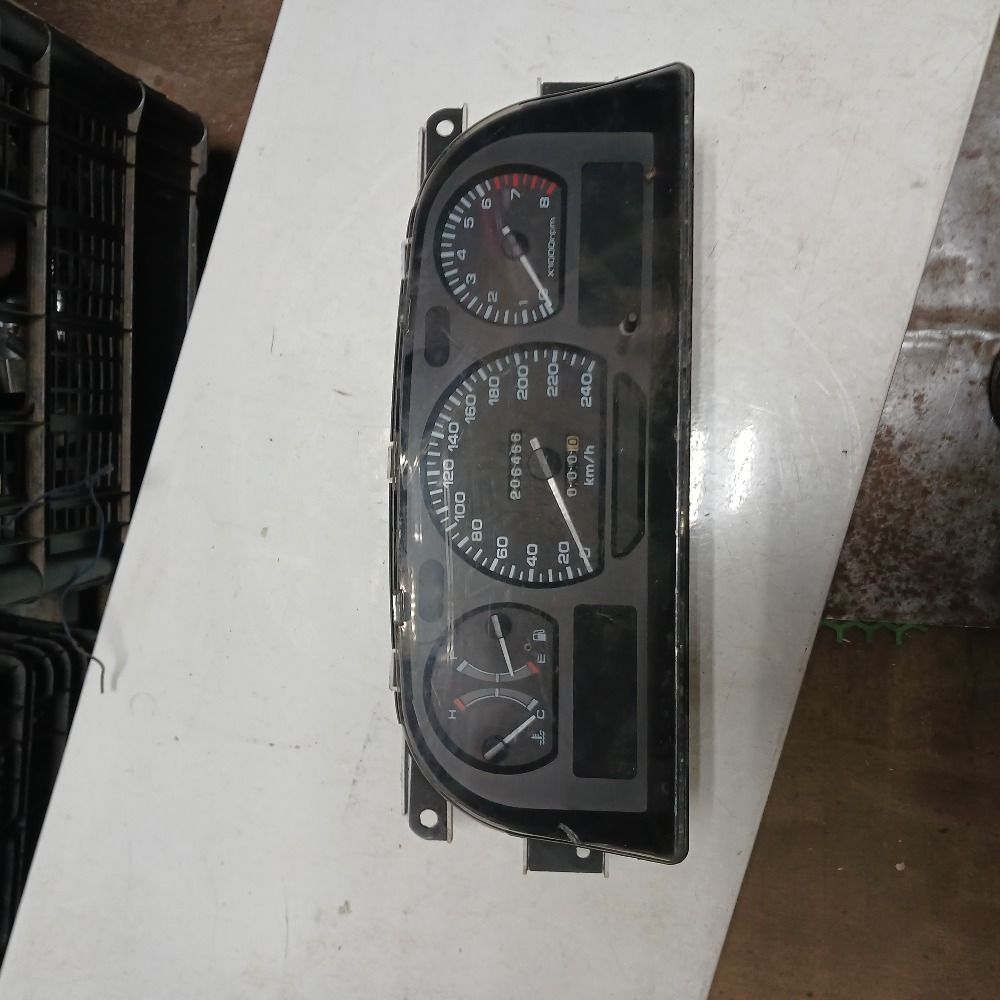 Панель приборов SsangYong Musso I