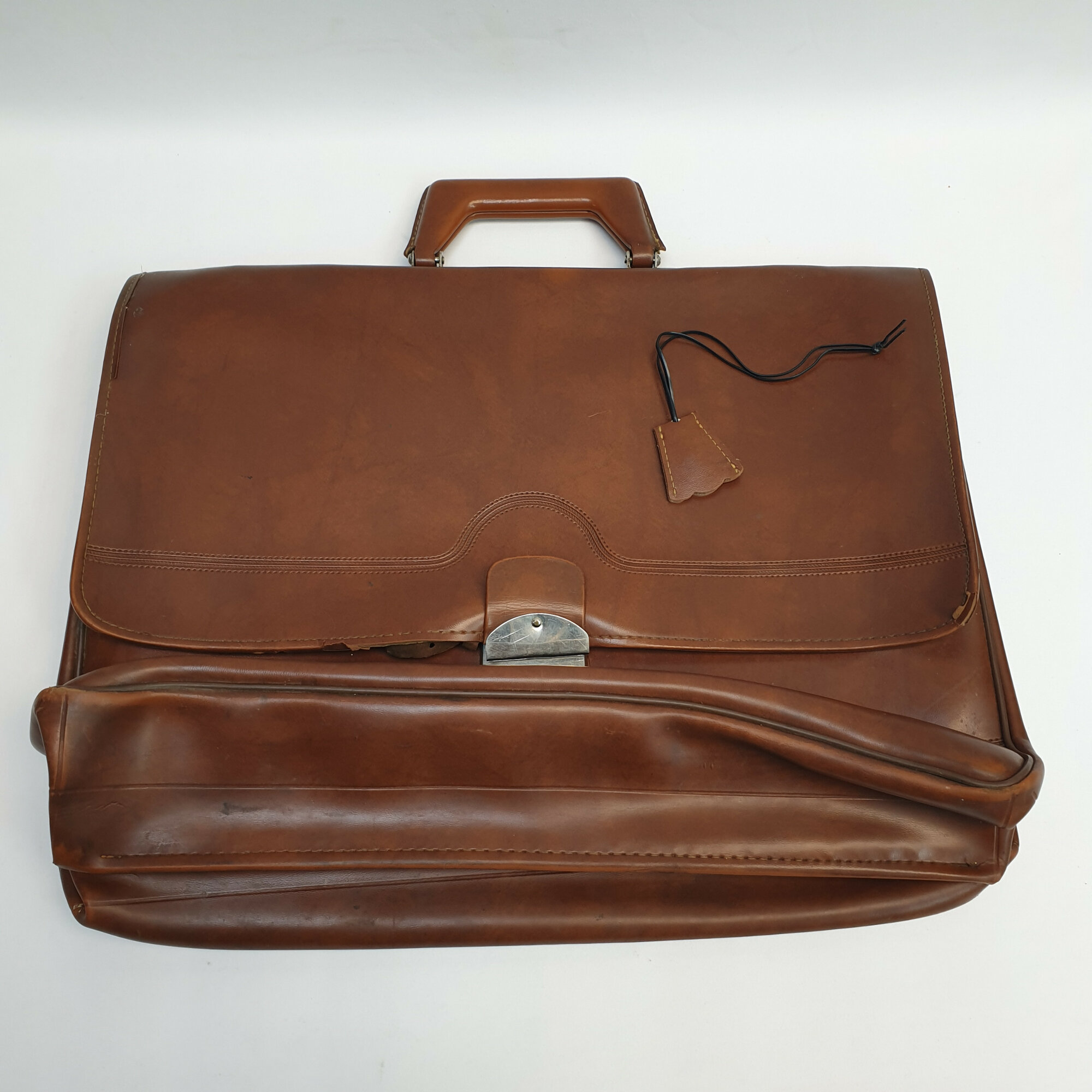 Винтажный портфель кожаный 43х39 см, СССР.