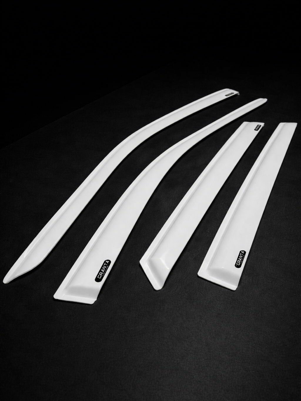 Дефлекторы (ветровики) окон Lada Granta седан белые (Лада Гранта )