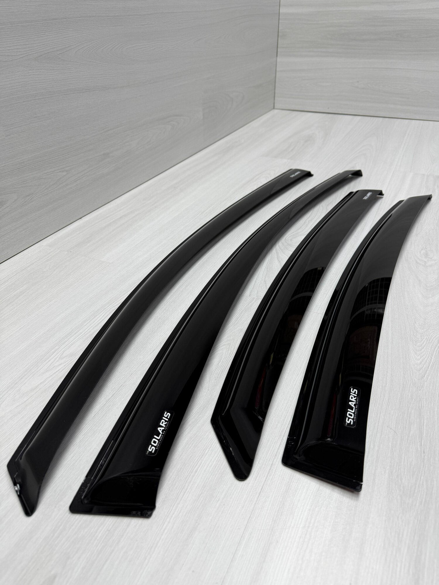 Дефлекторы (ветровики) окон на Hyundai Solaris седан 2017-2022 (Хендай Солярис)