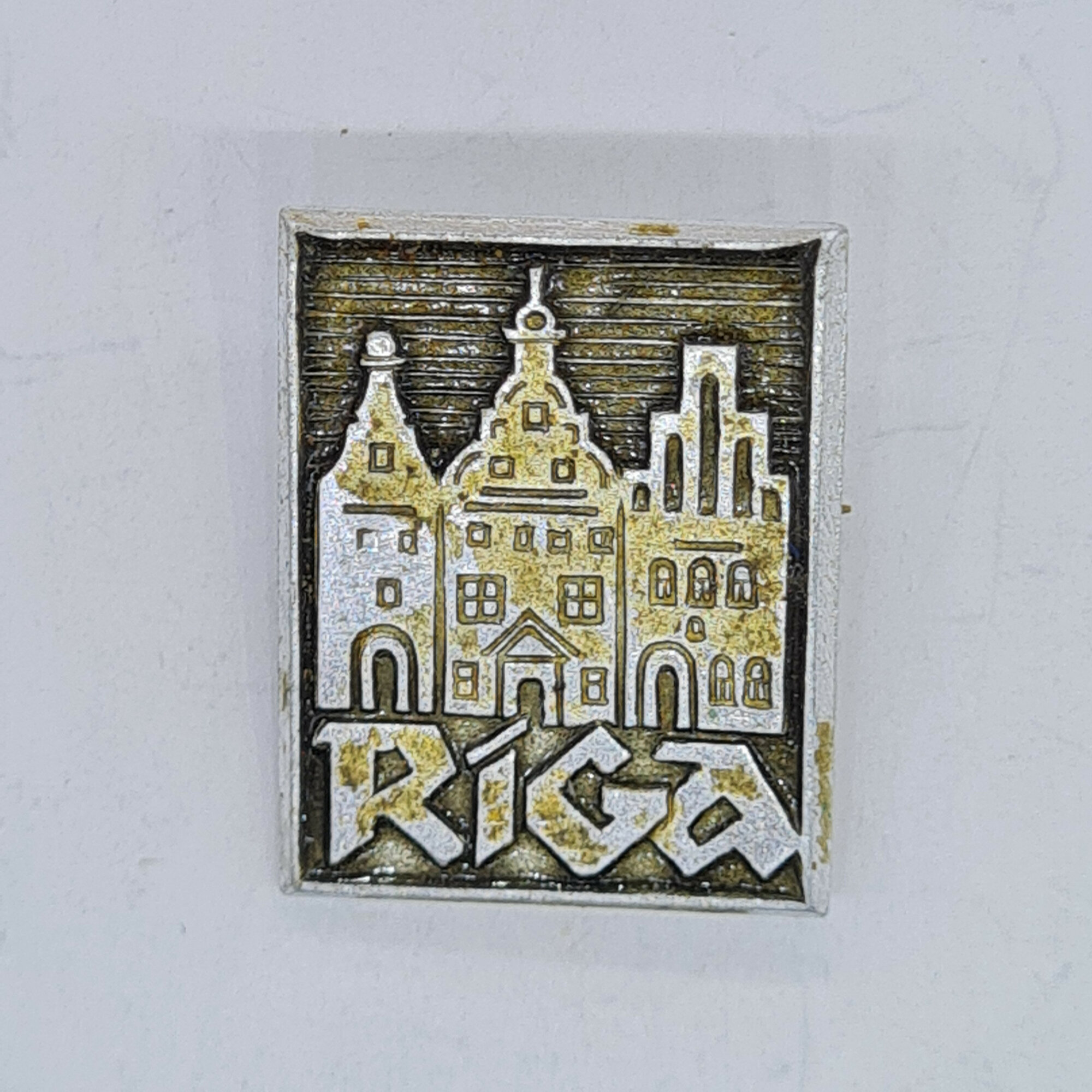 Значок СССР riga, домские фасады старого города латвии, эмаль, редкий, советский и винтажный