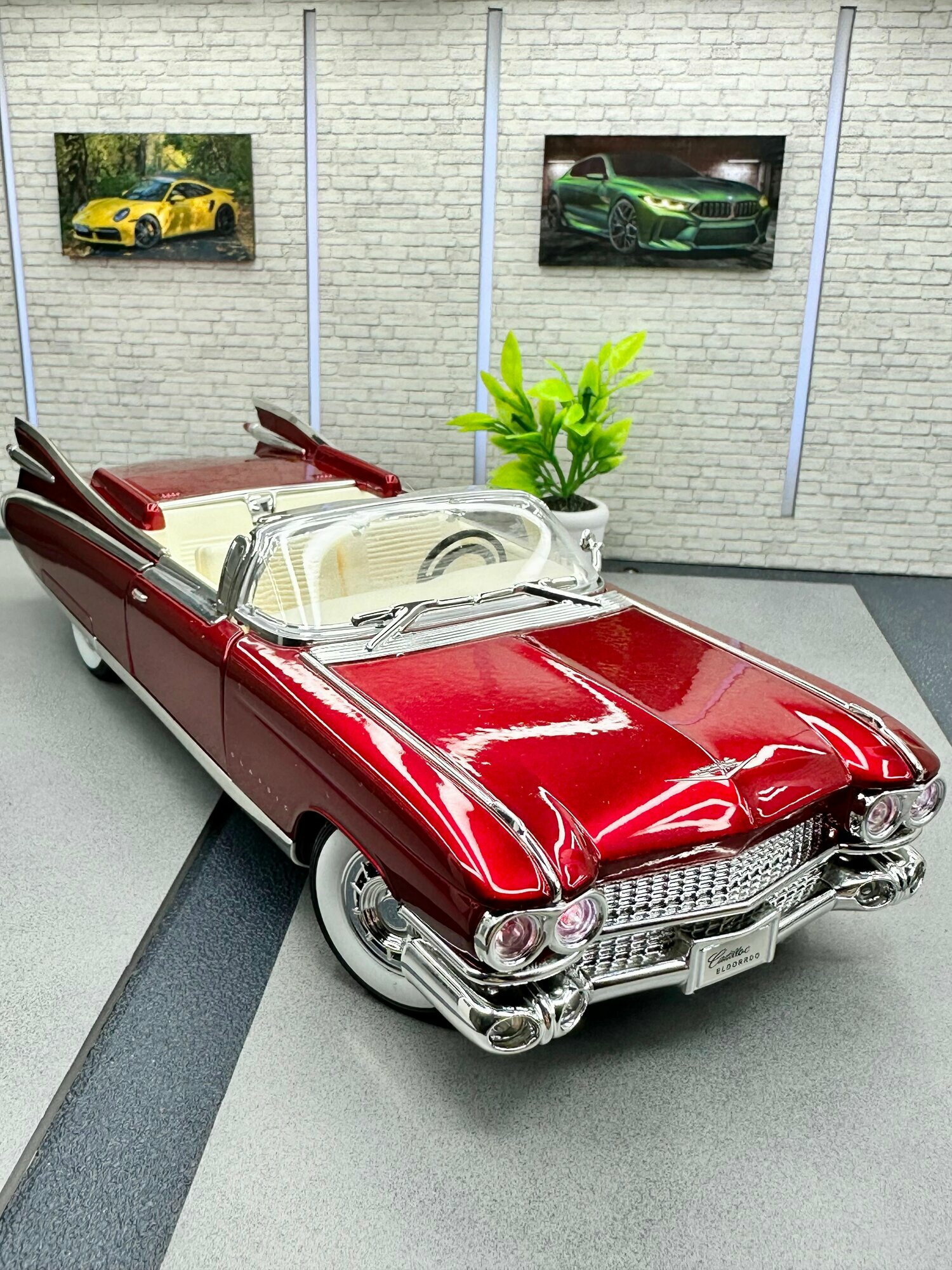 Машинка металлическая ретро кабриолет Cadillac Eldorado