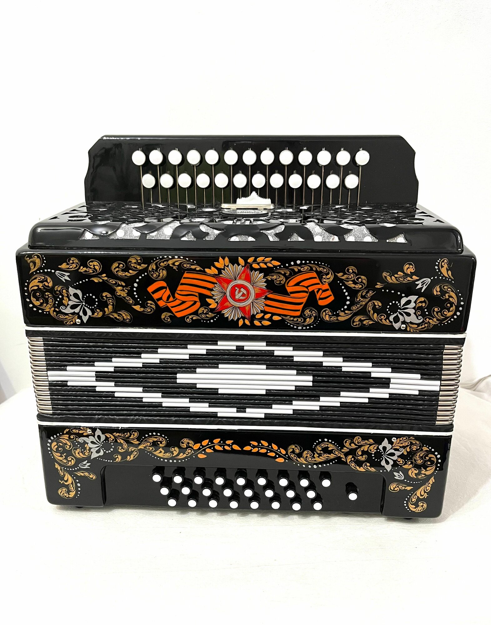 Гармонь "Шуйская-Победа" с регистром S32XL, Ля мажор, черная, Шуйская гармонь