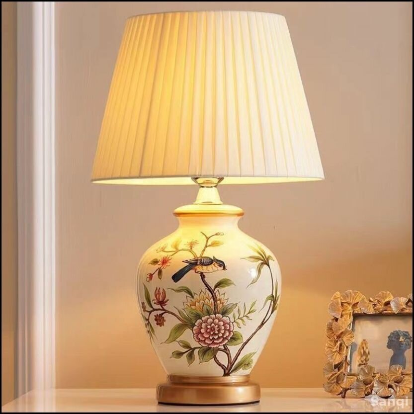 Эксклюзивный светильник для стола"