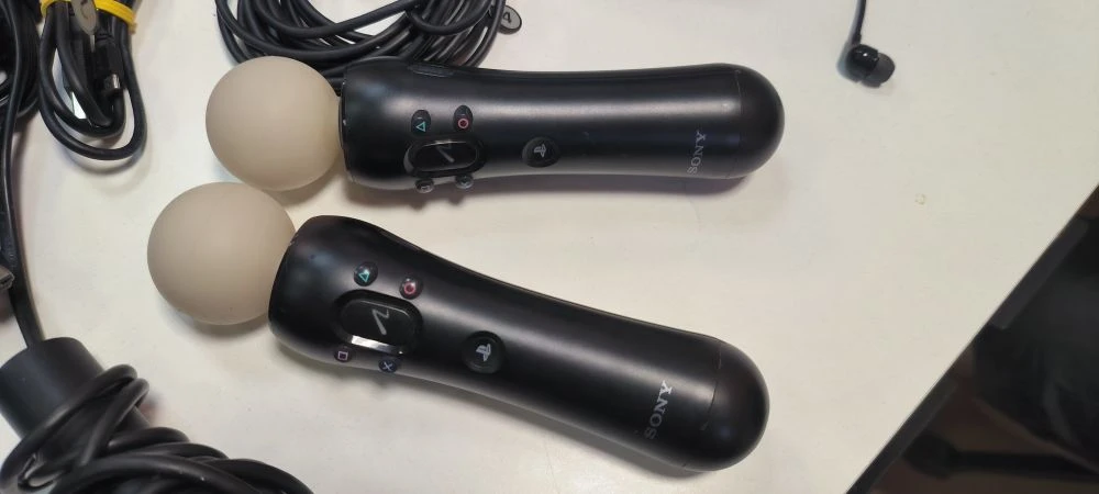 Шлем виртуальной реальности PlayStation VR CUH-ZVR2 + Move б/у