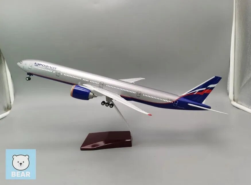 TOP TOY 47 см модель самолета с шасси, С лампой. Boeing 777-300ER, Аэрофлот
