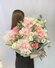 Букет JUSTFLOR "Тиффани", гвоздики, вероника, розы, эустомы, розовый цвет