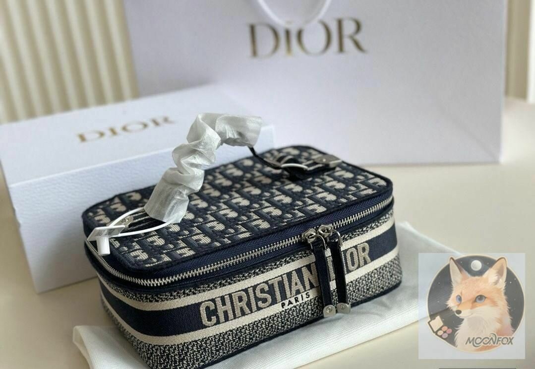 Dior Косметичка