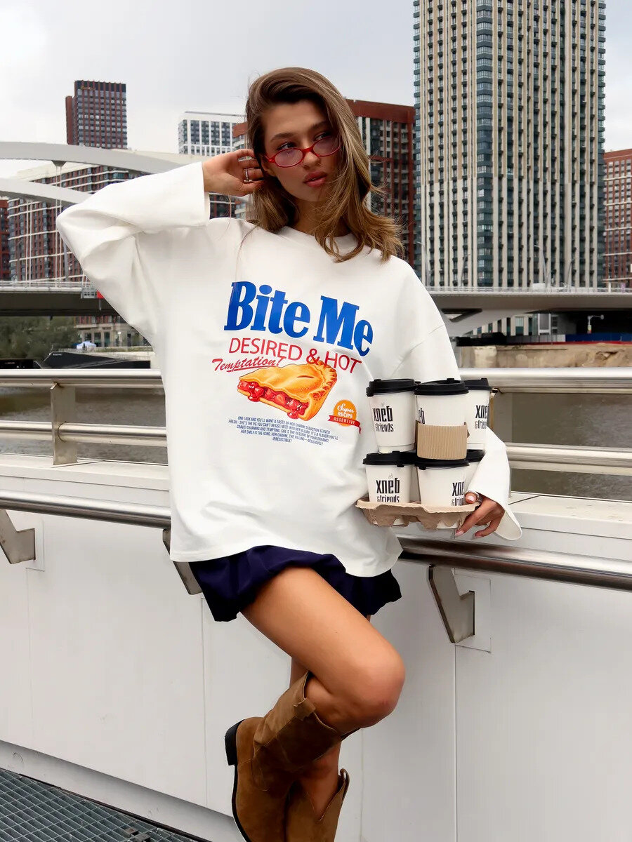 Лонгслив Bite Me