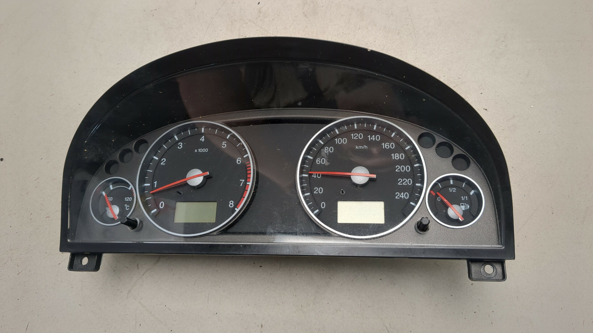 Приборная панель Ford Mondeo 3 Б/У