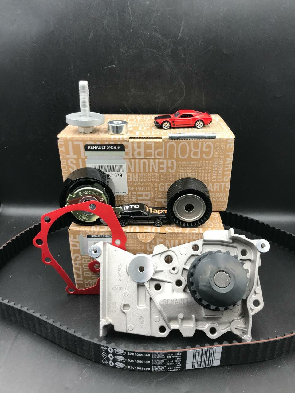 Комплект ГРМ с помпой К4М-K4J 1.4-1.6 16 кл. (16V) 82-107 л. с. Дастер, Логан, Сандеро, Меган, Симбол, Лада Ларгус 130C17529R + 210105707R - арт. 130C17529R/210105707R Рено