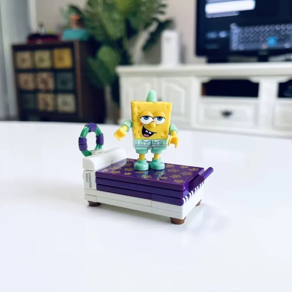 Набор фигурок Mega Bloks Губка Боб Квадратные Штаны на кровати