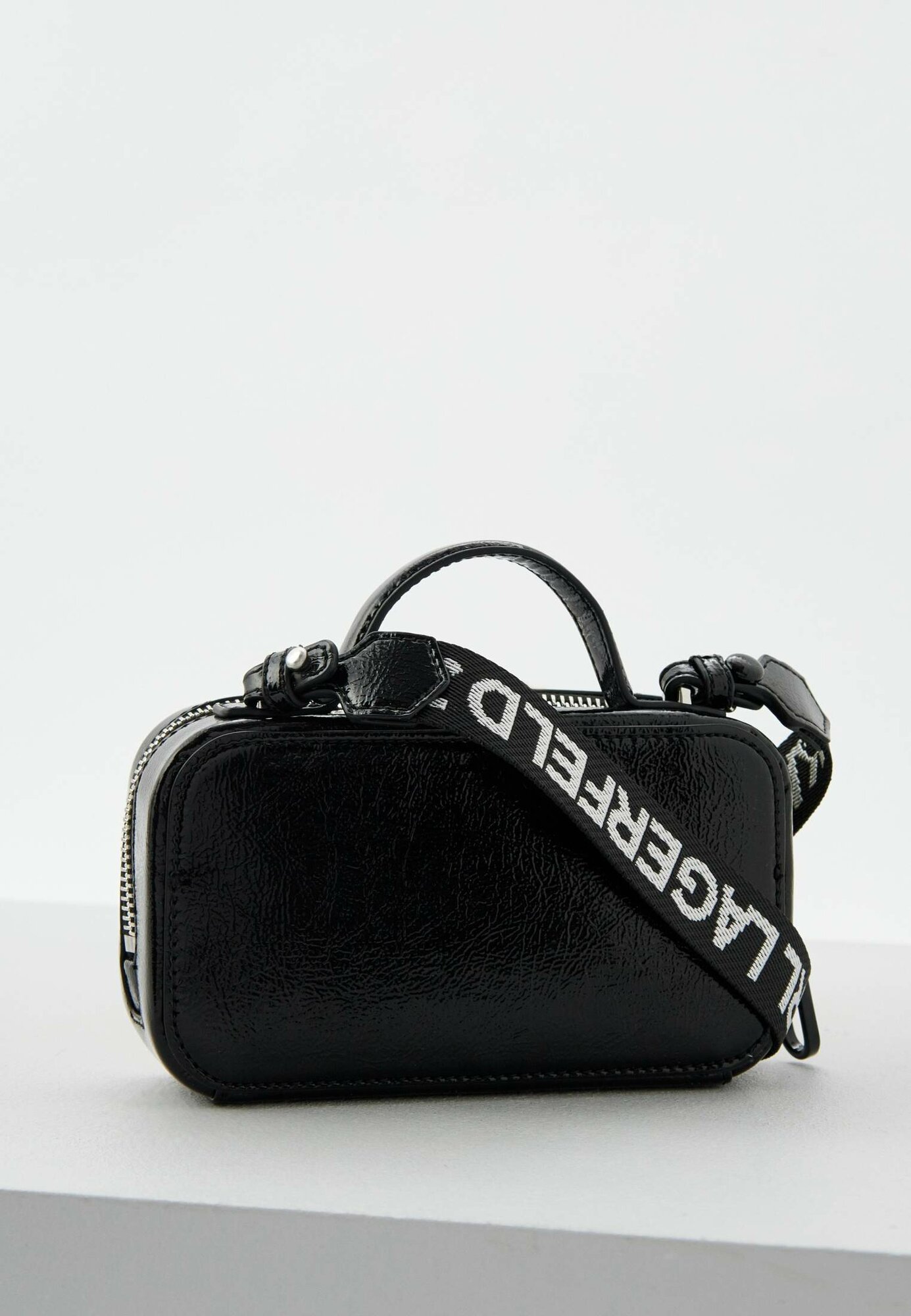 Сумка кросс-боди KARL LAGERFELD JEANS, фактура лаковая, черный — фото 1