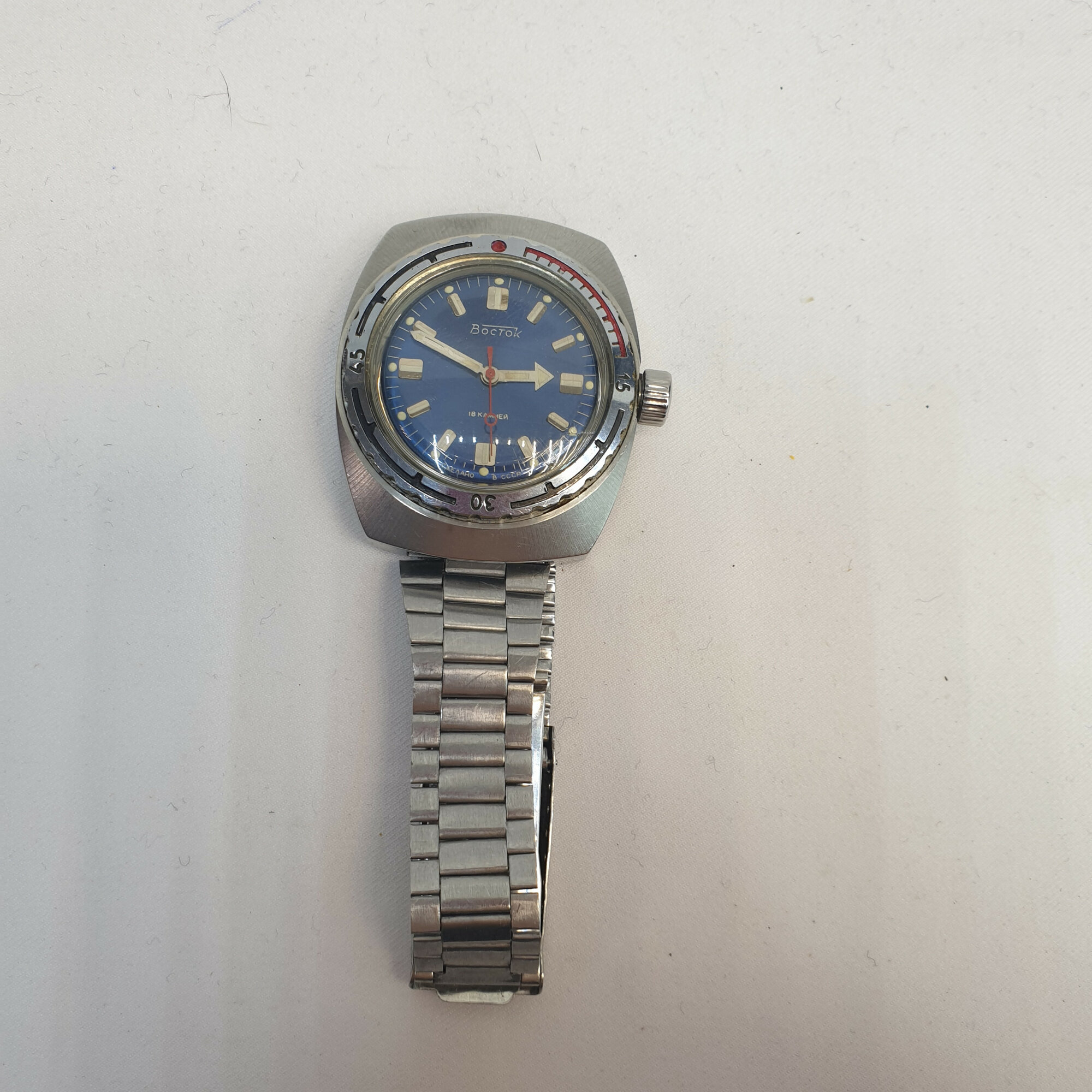 Часы мужские наручные Восток, механические, c металлическим браслетом, следы времени рабочие. СССР
