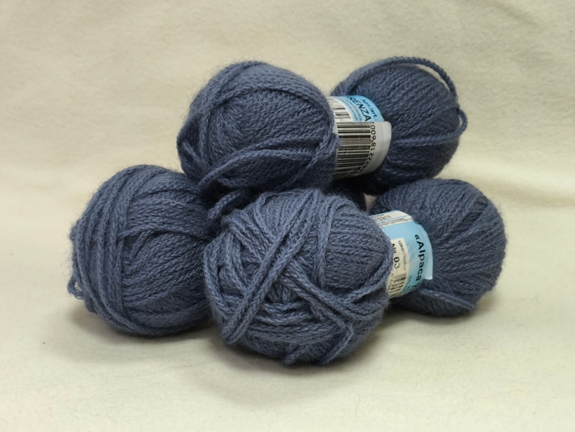 Alpina "Alpaca Trenza" Альпака Тренза 90% альпака 10% полиамид 50г 150м упаковка 1шт