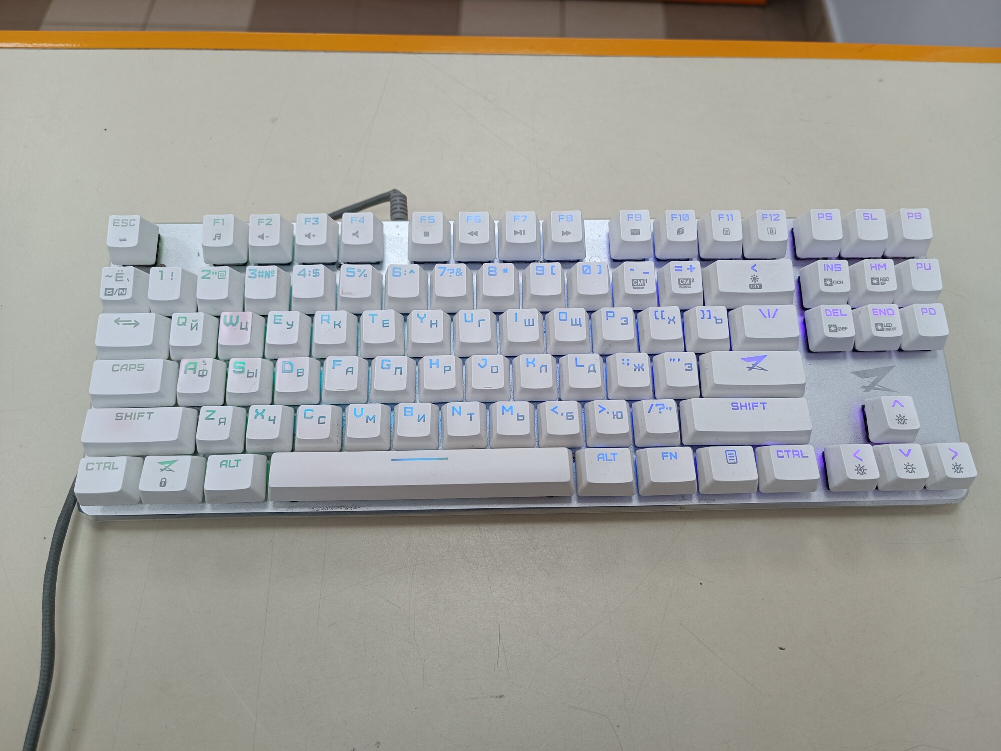 Клавиатура проводная ZET GAMING Blade White