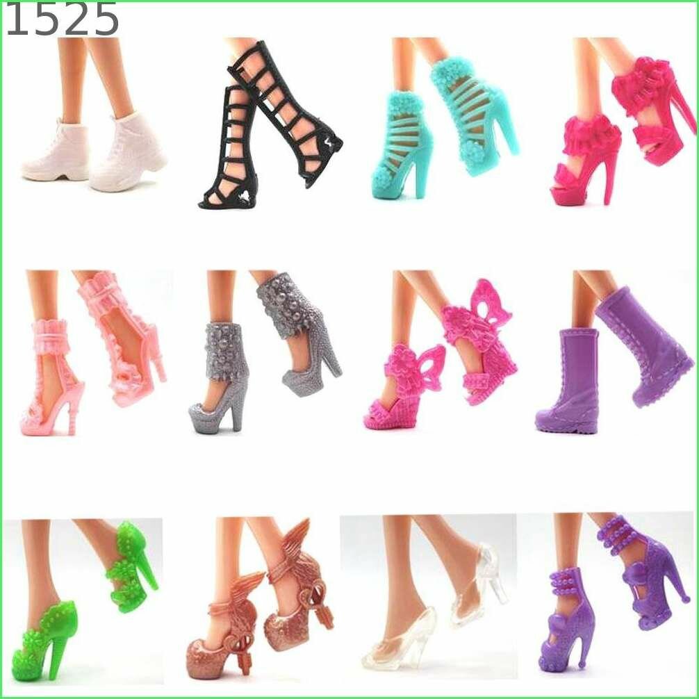 12 пар обуви для Барби