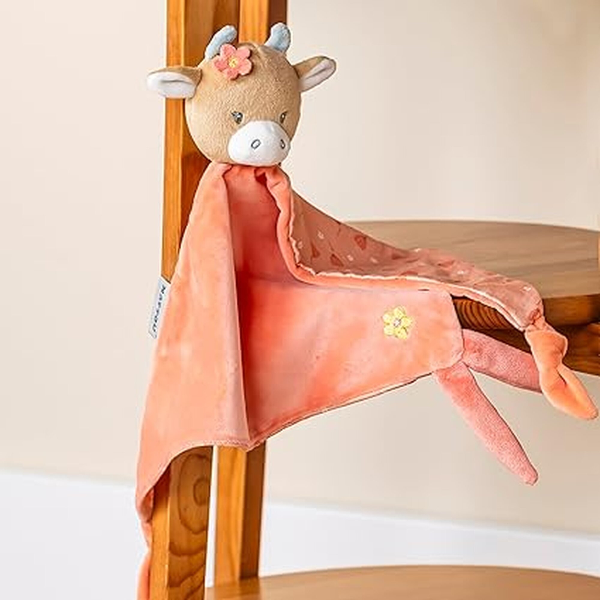 Мягкая игрушка Nattou - Коровка- комфортер, 65 x 35 см- 266147