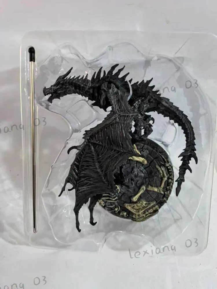 Фигурка дракона Алдуина из игры The Elder Scrolls V: Skyrim, высота 25 см, размах крыльев 30 см — фото 1