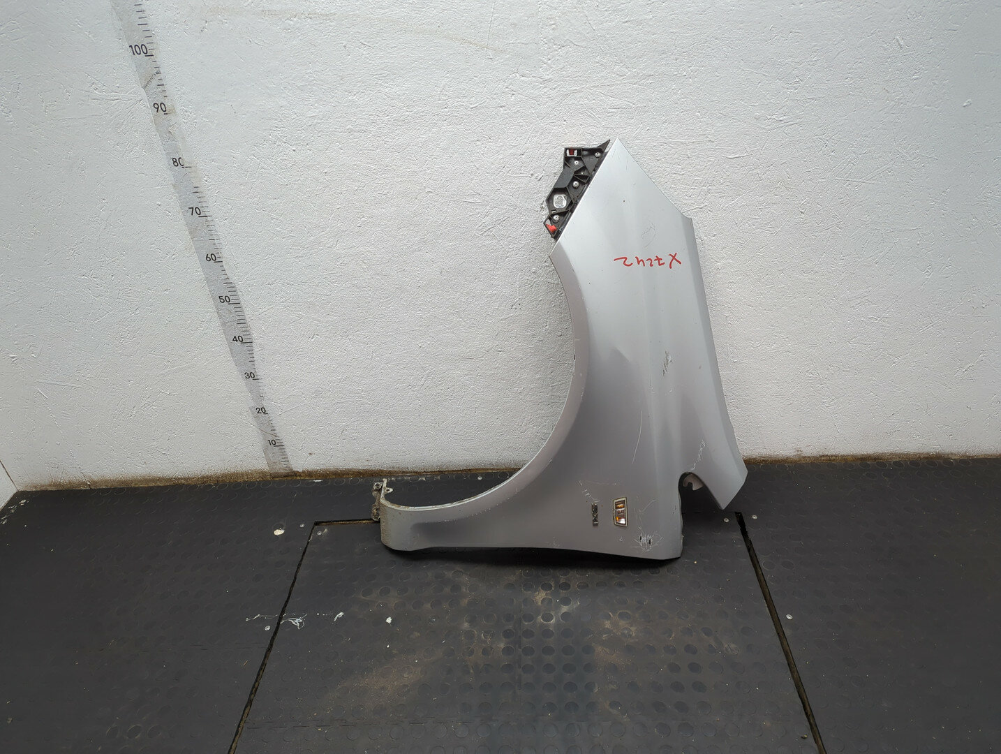 Крыло правое переднее Opel Corsa D Б/У